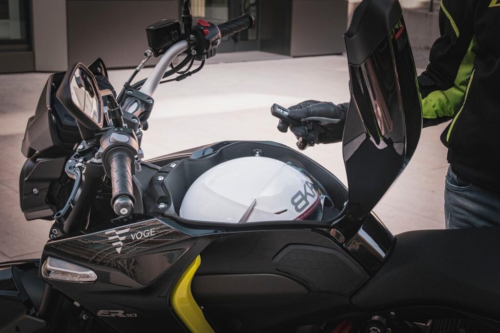 Voge E-bike ER10 "White Ghost" - Electric Moped 2025 - 🇬🇧 United Kingdom